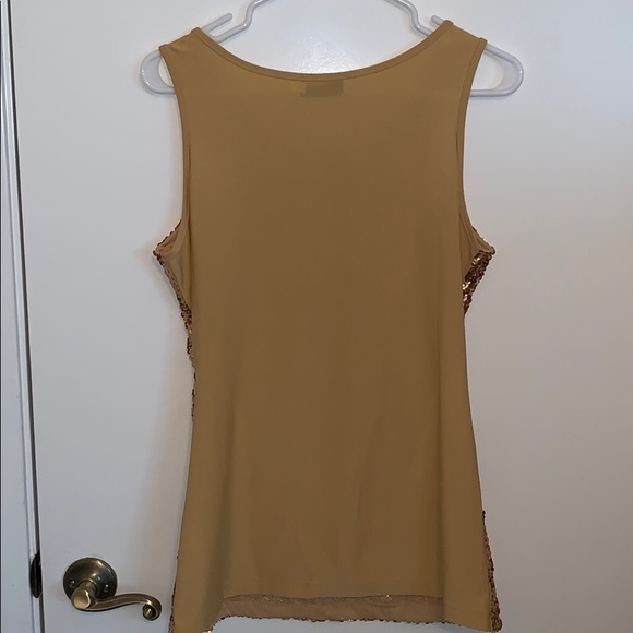 Pretty Guide | Tops | Nwot Gold Sequin Tank | Poshmark